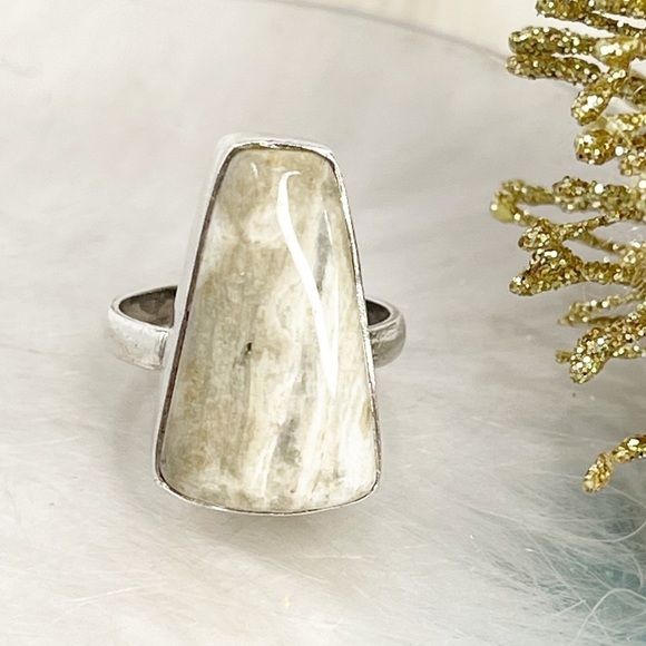 Sterling Silver Large Quartz Gemstone Ring 6 Statement Modern Smooth